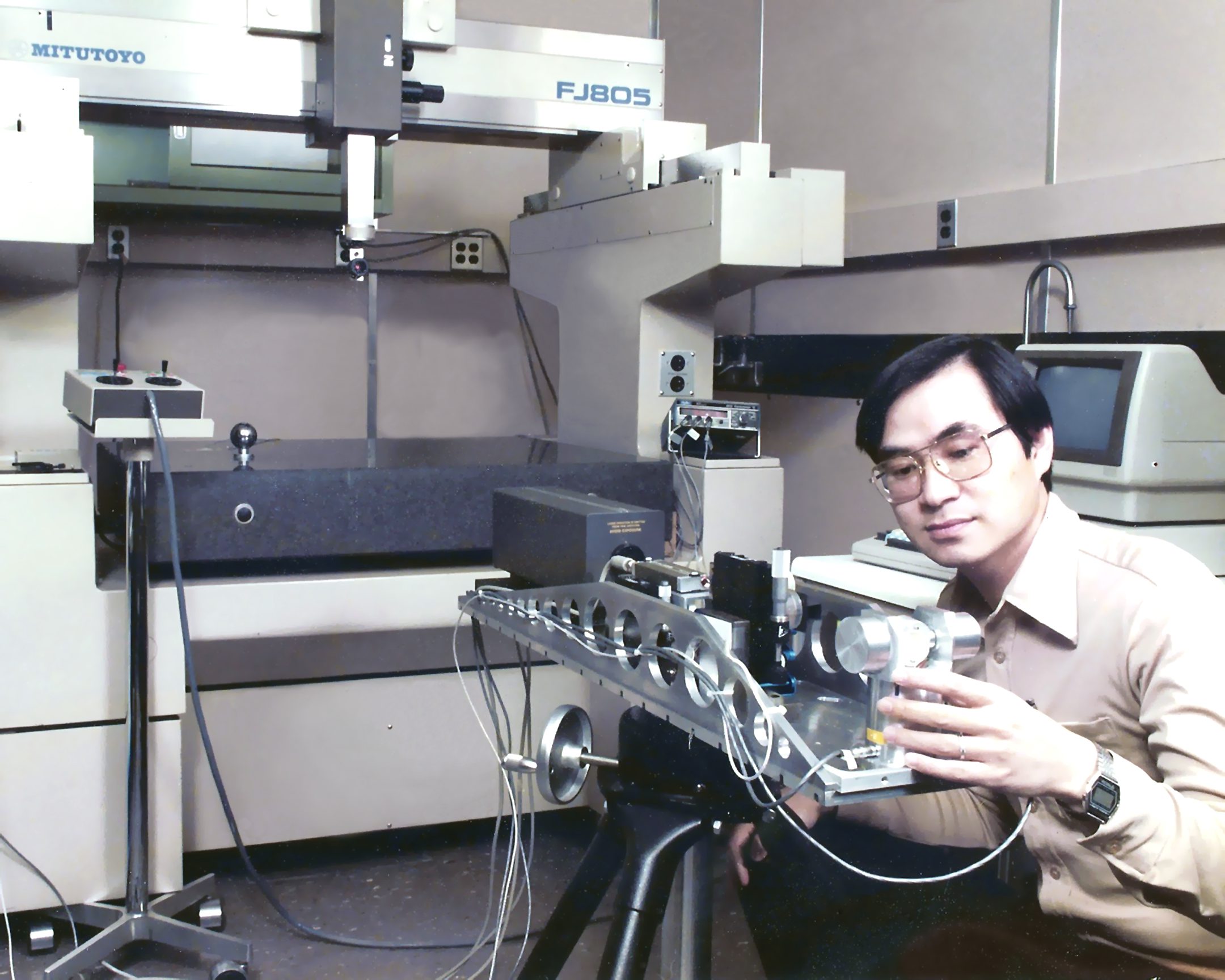 Dr. Lau/NIST - API Metrology