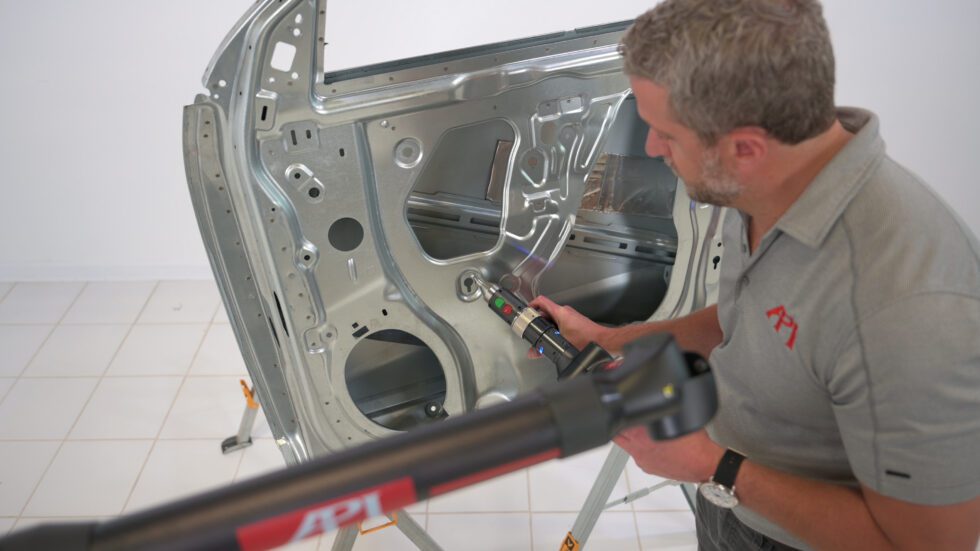 Portable measuring arms for scanning and laser scanning systems